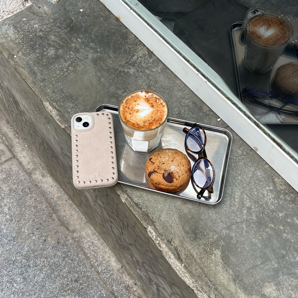 Pana Studs Mobile Phone Case - Limited Edition – Muk Barcelona